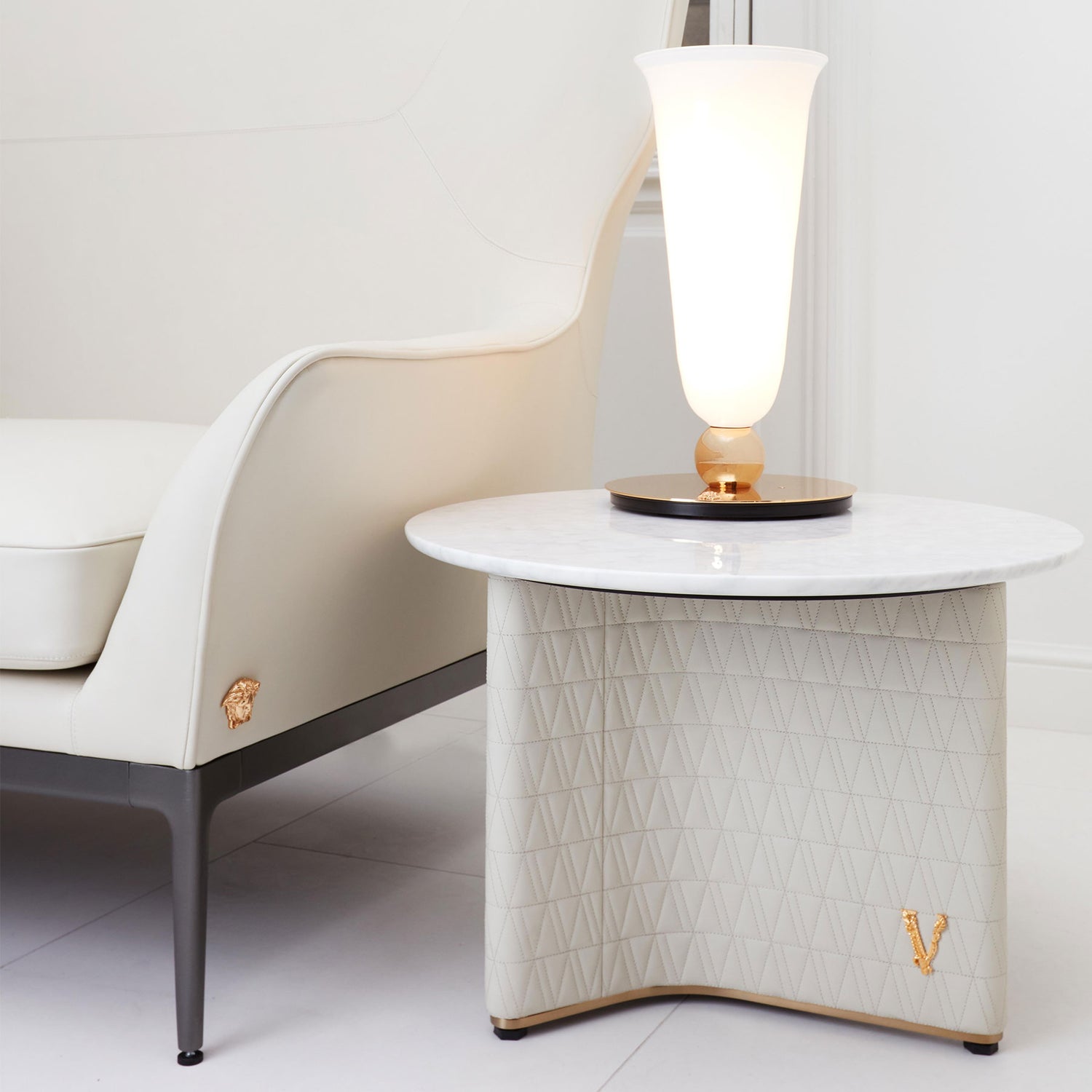 Stiletto Sofa – Major Interiors Inc.